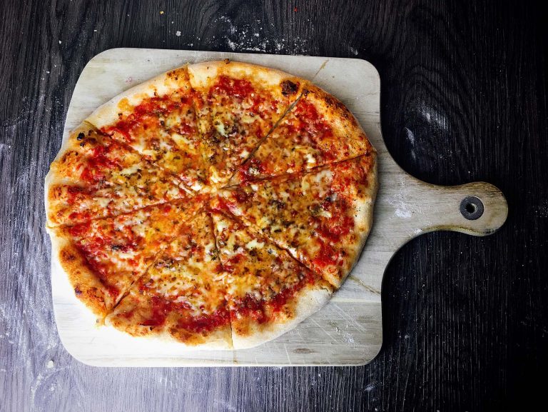Different types of Pizza and toppings | World's largest List